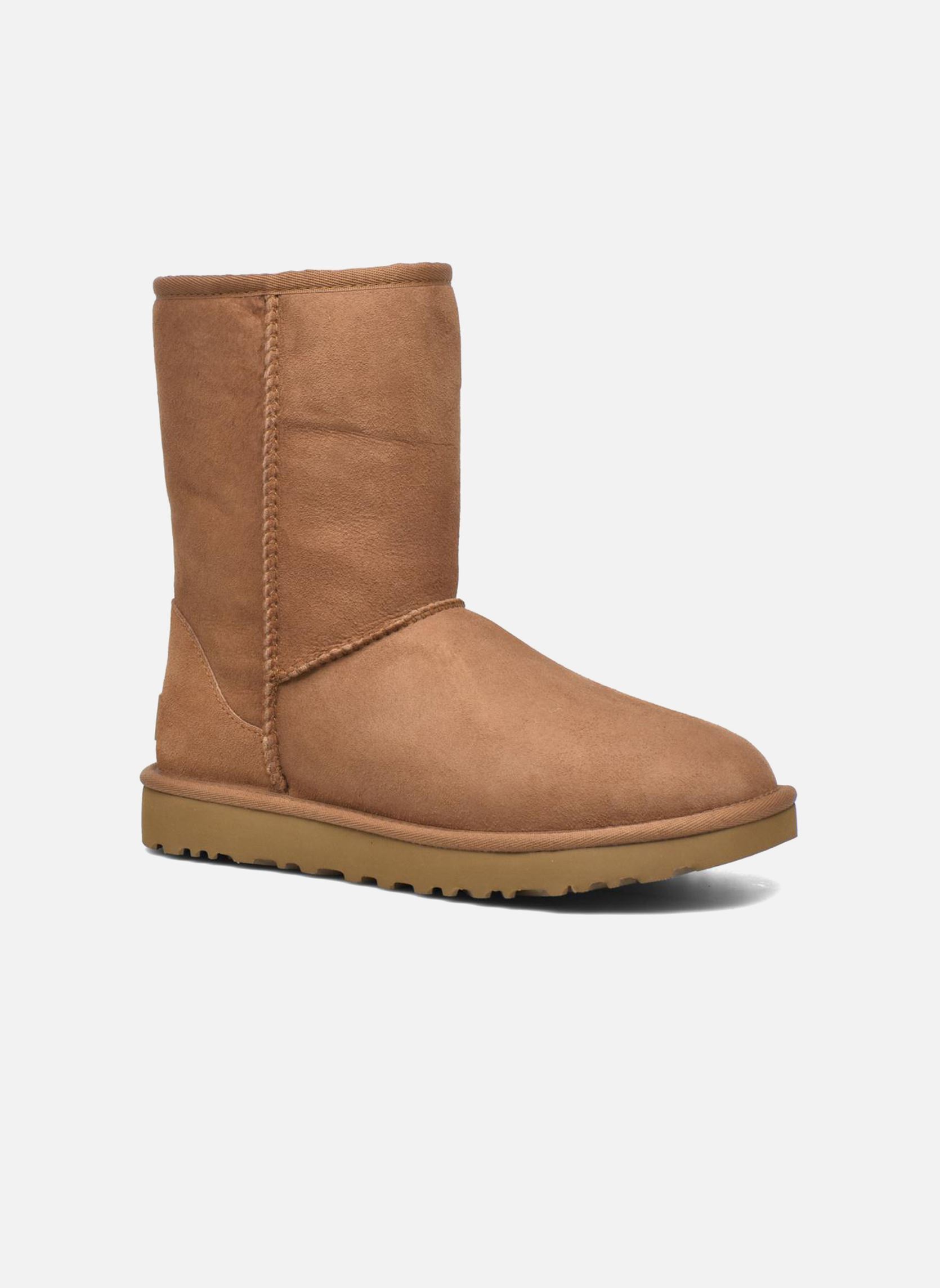 UGG Bottes fourrées Bottines - W Classic Short II femme marron ...