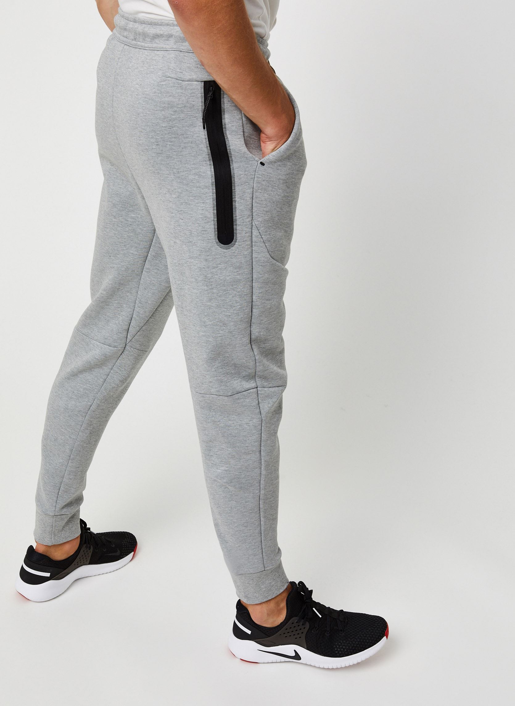 Nike Joggings Pantalon de survêtement - M Nsw Tch Flc Jggr homme gris ...