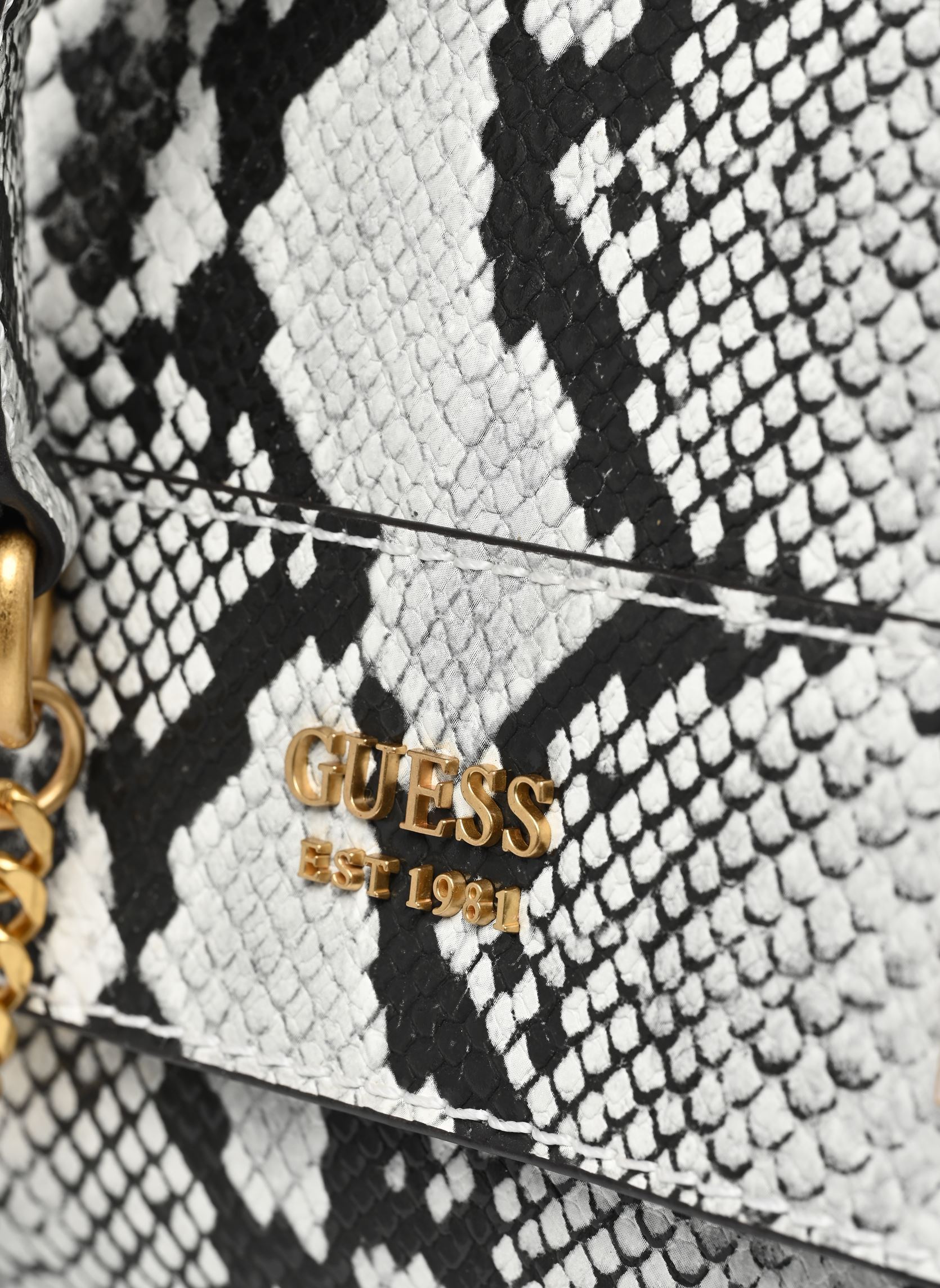 Guess Sacs à dos Sac à main - KATEY FLAP femme gris | Sarenza Suisse