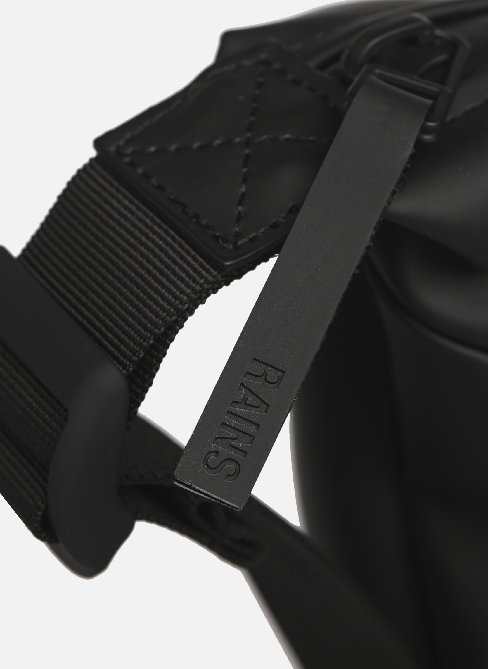 Rains Sac weekend - Weekend Bag N (Noir) - Sacs de sport chez Sarenza ...