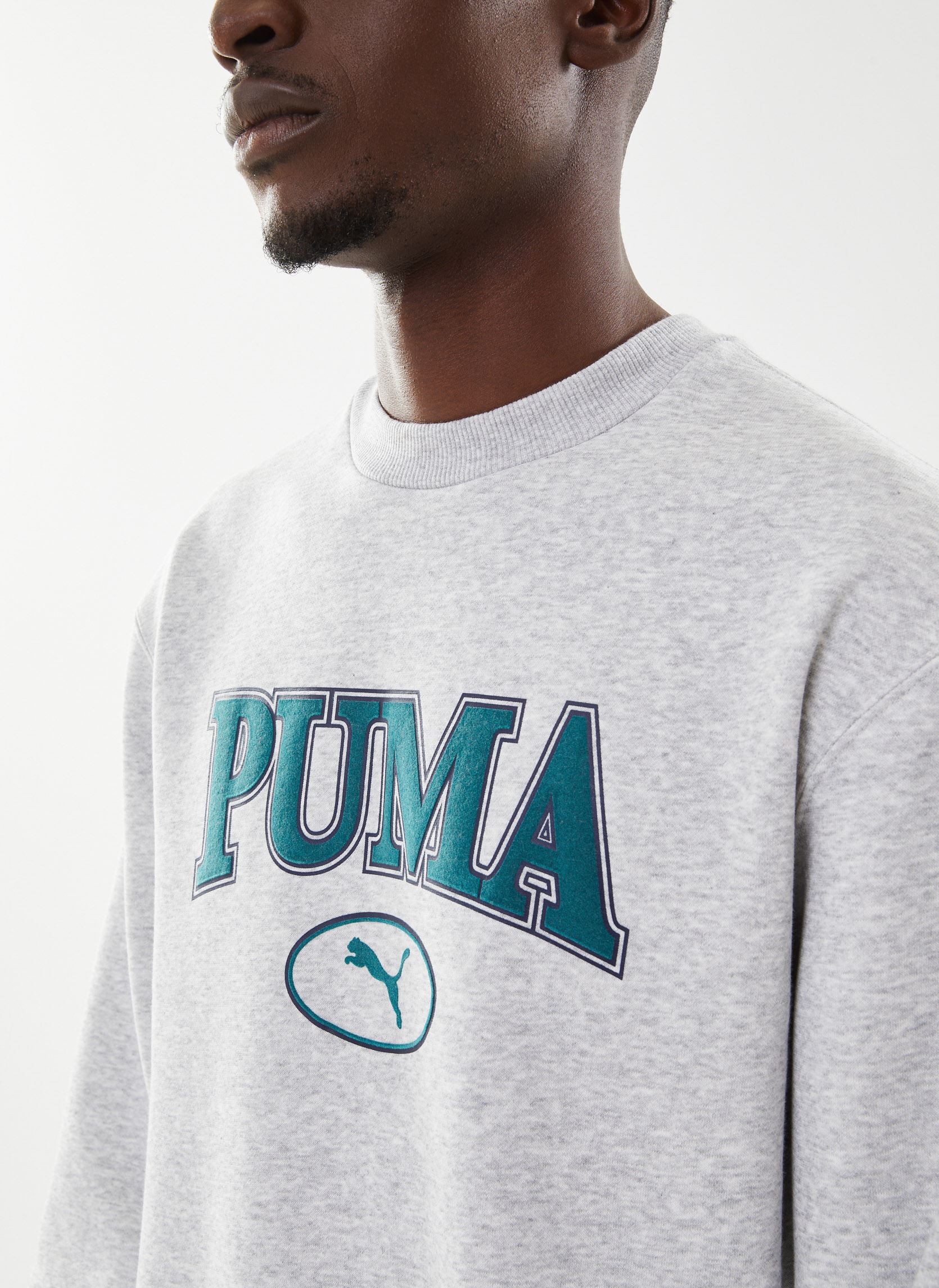 Puma Sweatshirts Sweatshirt - Puma Squad Crew Fl homme gris | Sarenza ...