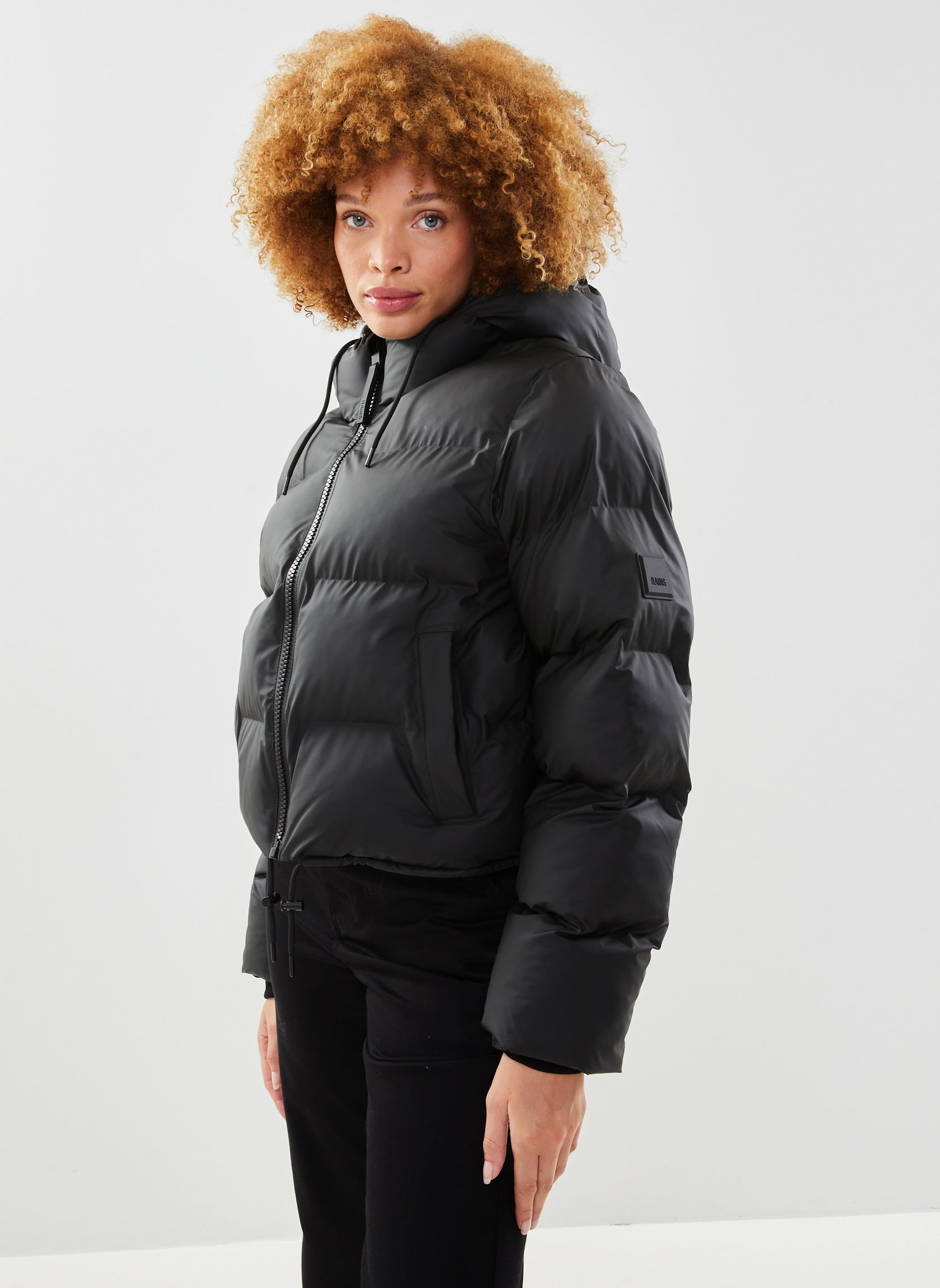 Rains Doudounes Doudoune courte - W Alta Puffer Jacket femme noir ...