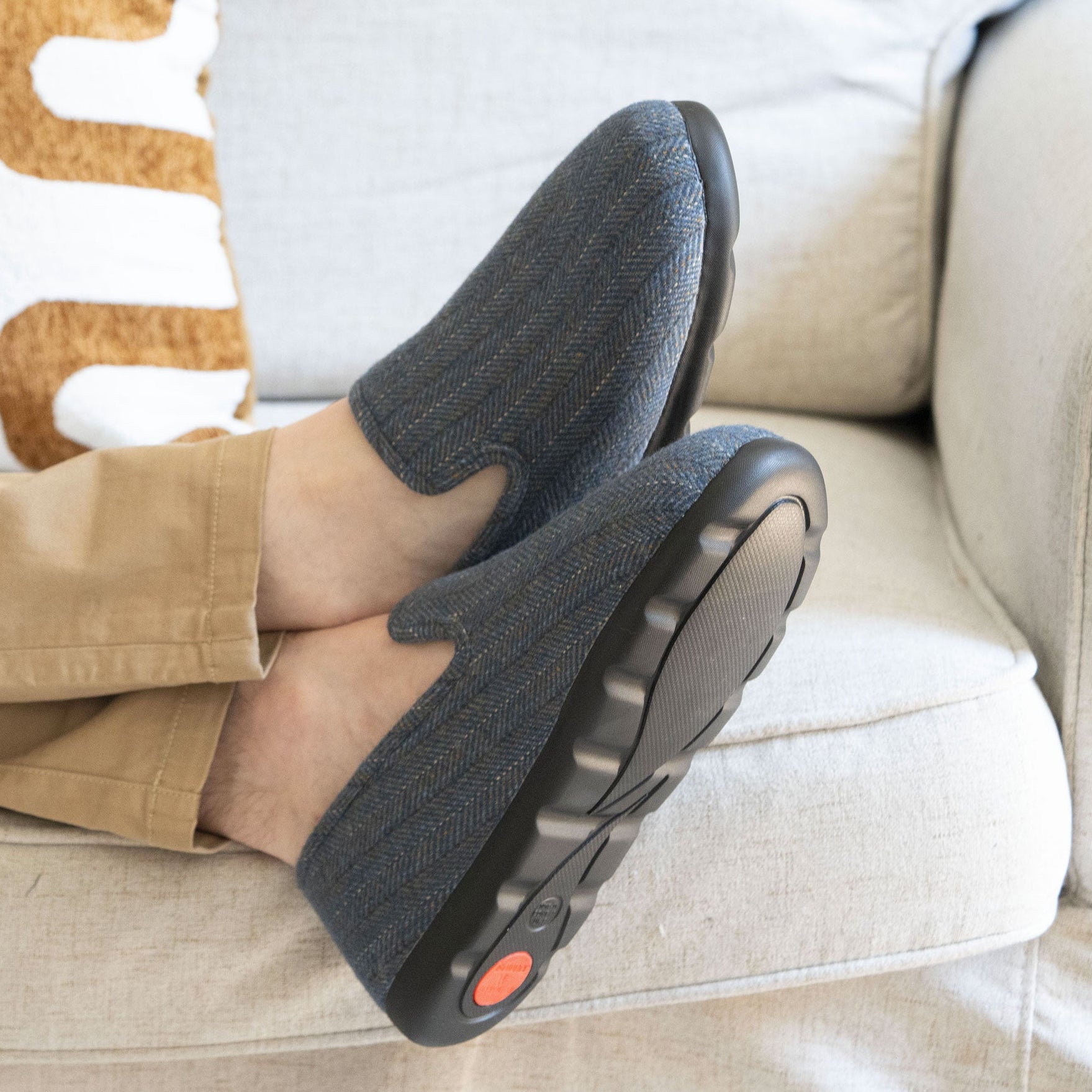 Isotoner Chaussons Chaussons charentaises Homme Chevrons bleus bleu ...