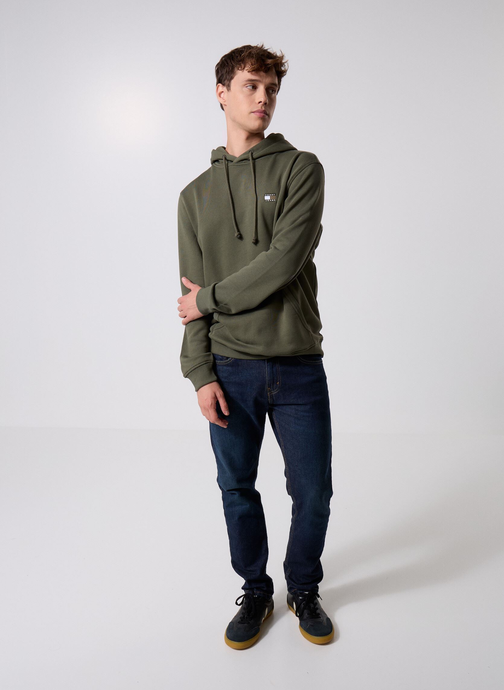 Tommy Jeans Sweats à capuche Tjm Reg Badge Hoodie homme vert | Sarenza ...
