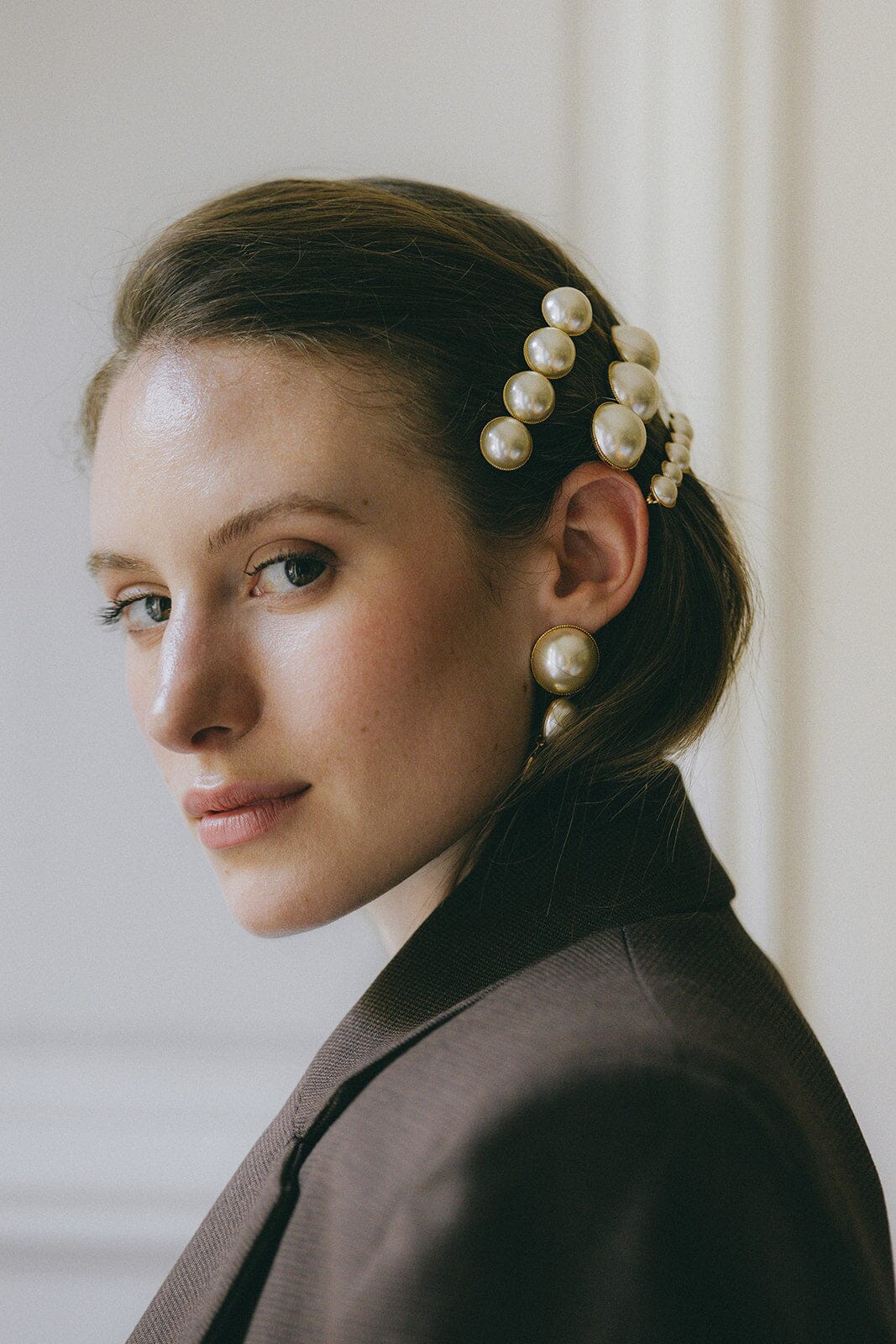 Monsieur Simone Broches mini barrette perles doré à l'or fin - NÉLYA ...