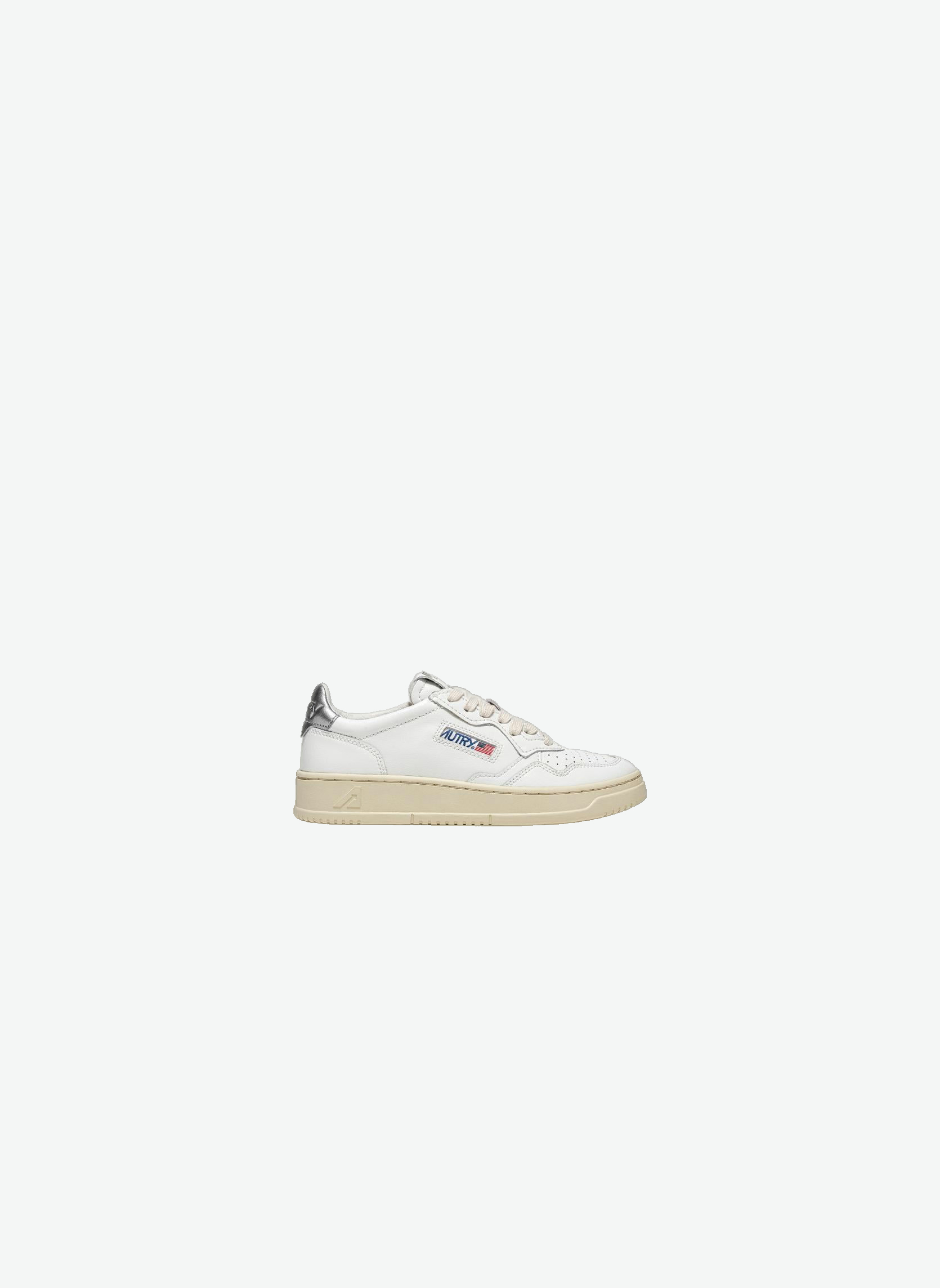 Autry Baskets Sneakers Autry Medalist Low Blanc / Argenté femme blanc ...