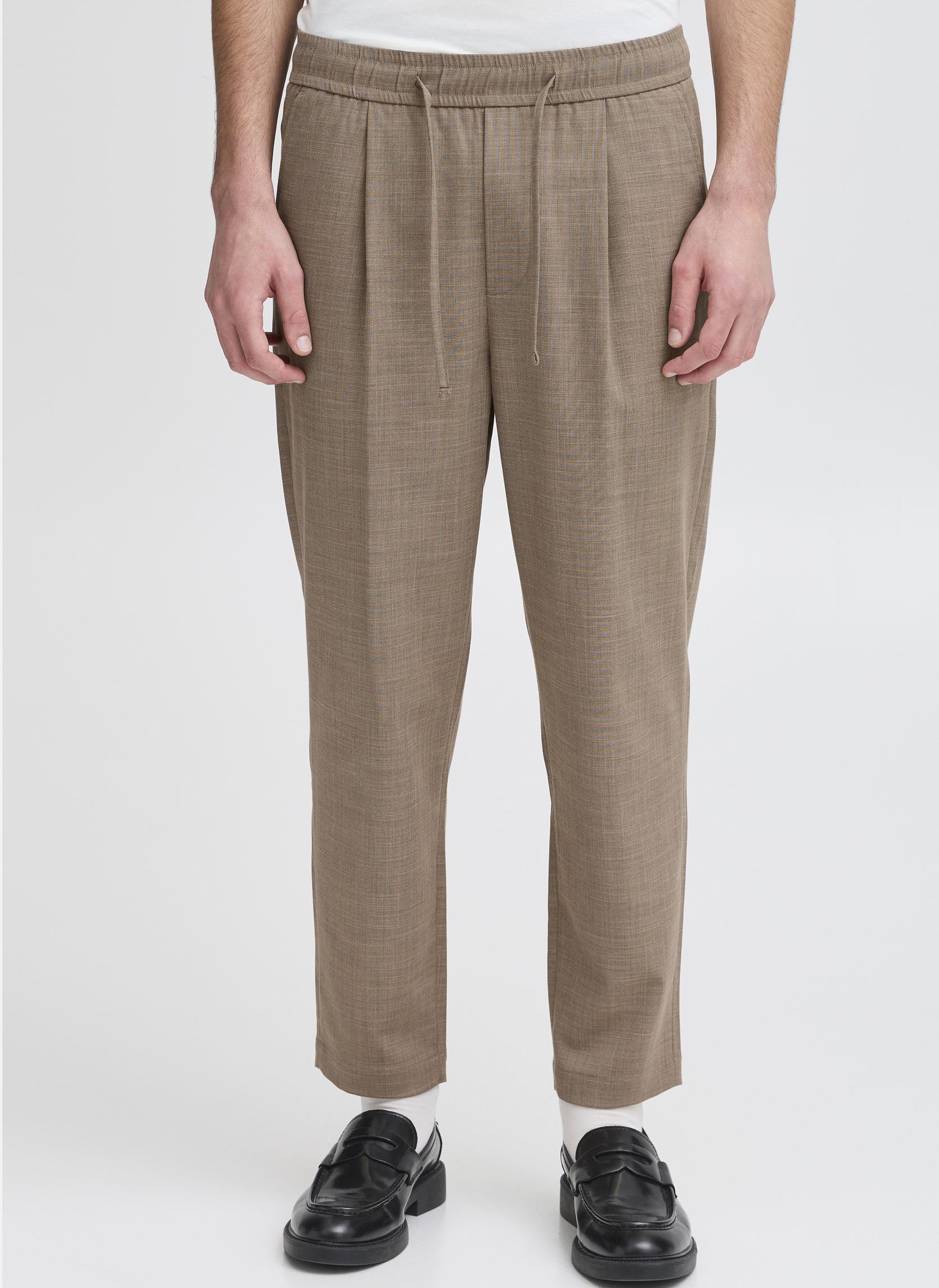 Casual Friday Pantalons droits CFHAAKAN 0191 relaxed pants homme marron ...