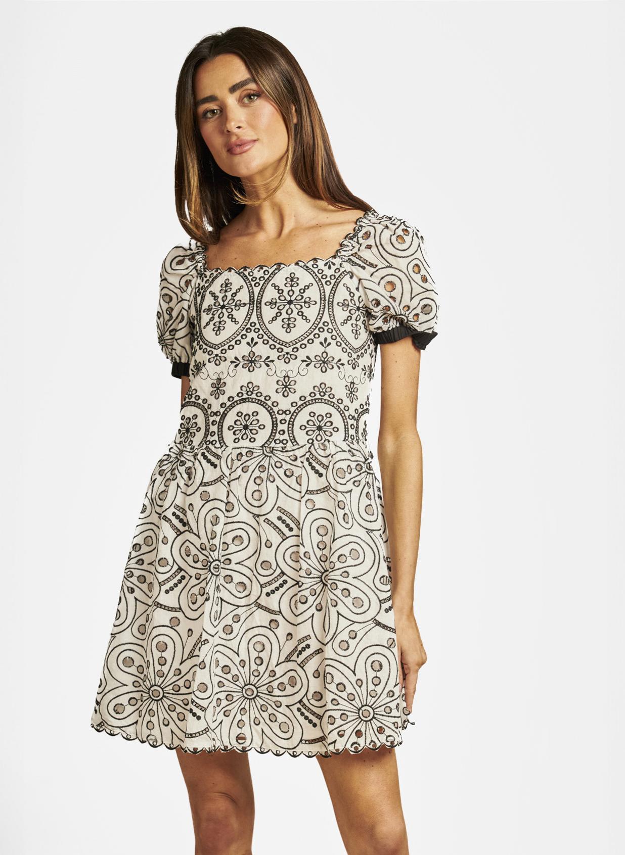 Alma en Pena Robes Robe V24CL105 Blanc femme blanc | Sarenza France