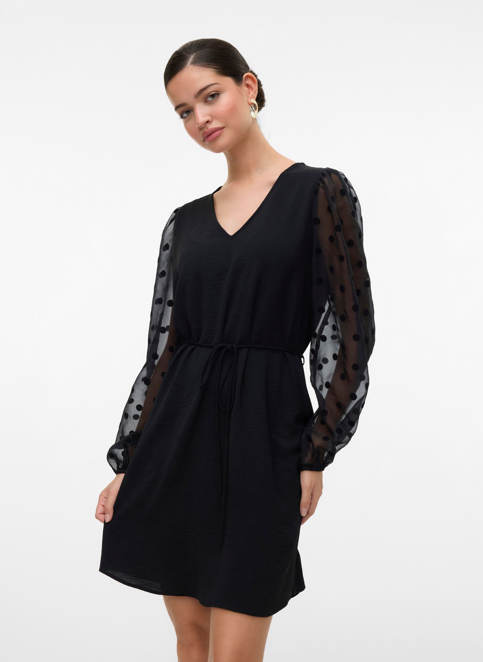 Vero Moda Robes VMALVA DETAIL LS V-NECK SHORT DRESS WVN femme noir ...