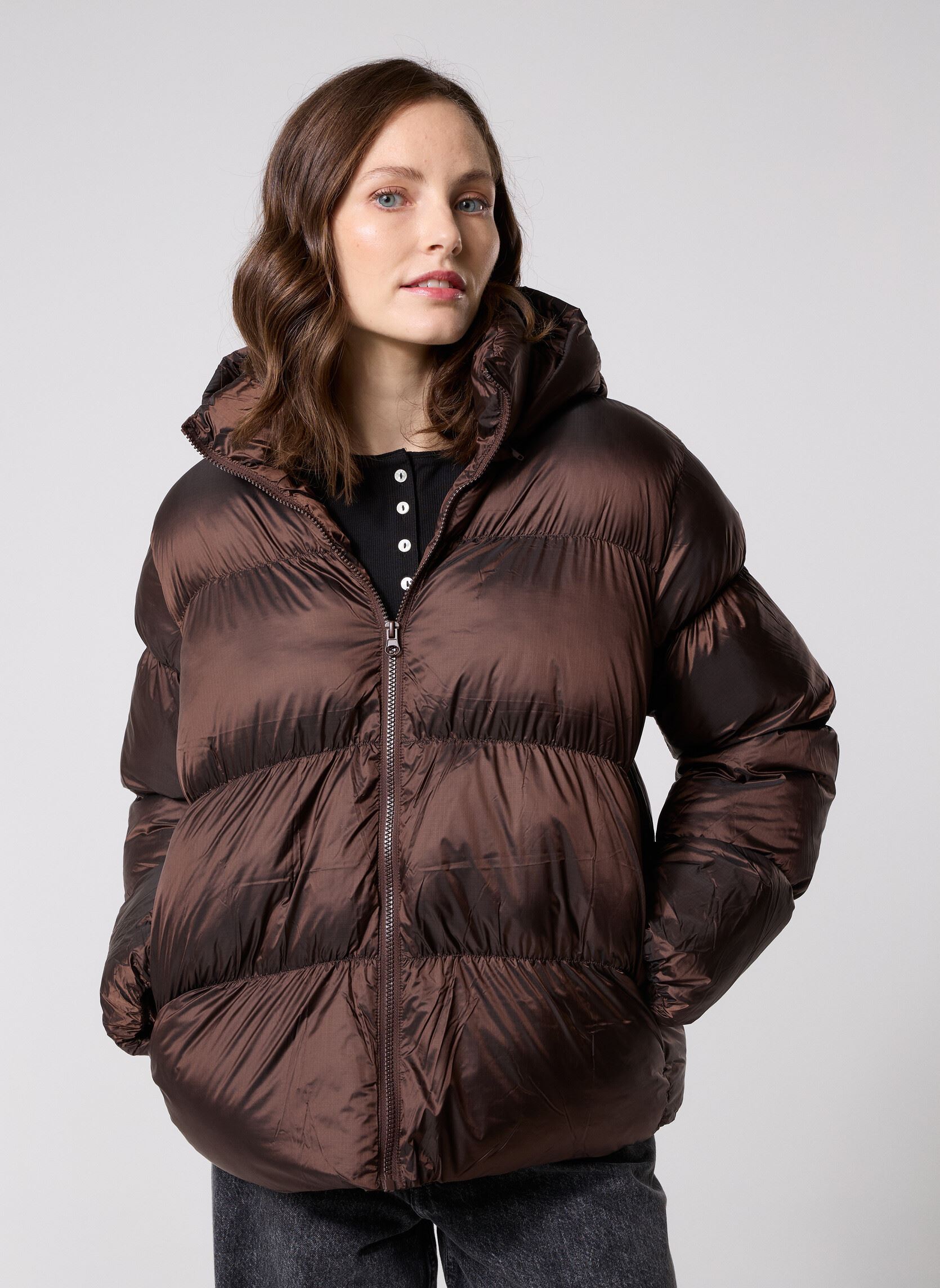 Pieces Doudounes Pcmilla Shiny Puffer Jacket W. Hood femme marron ...