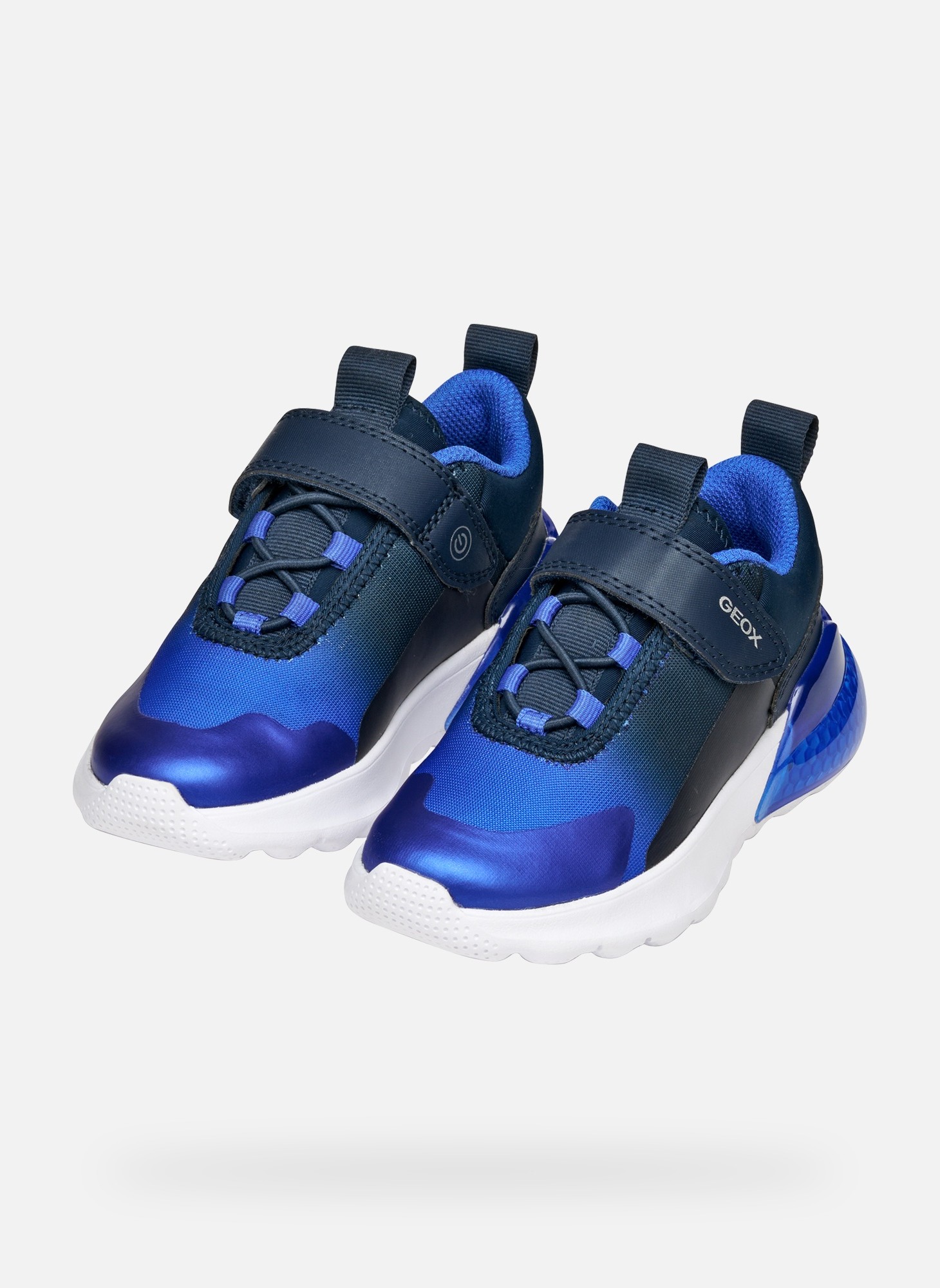 Geox Baskets basses J ACTIVART ILLUMINUS BOY garçon bleu | Sarenza France
