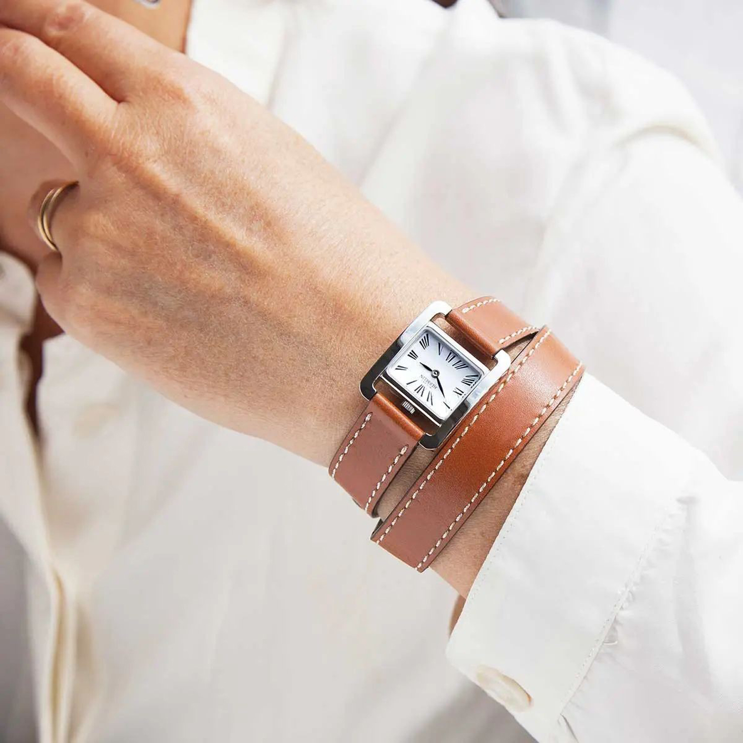 Herbelin Montres Montre femme Herbelin Ve AVENUE bracelet marron double ...