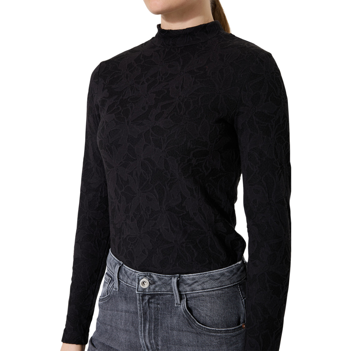 Garcia Pulls Pull noir fantaisie avec un motif floral brodé et un col ...