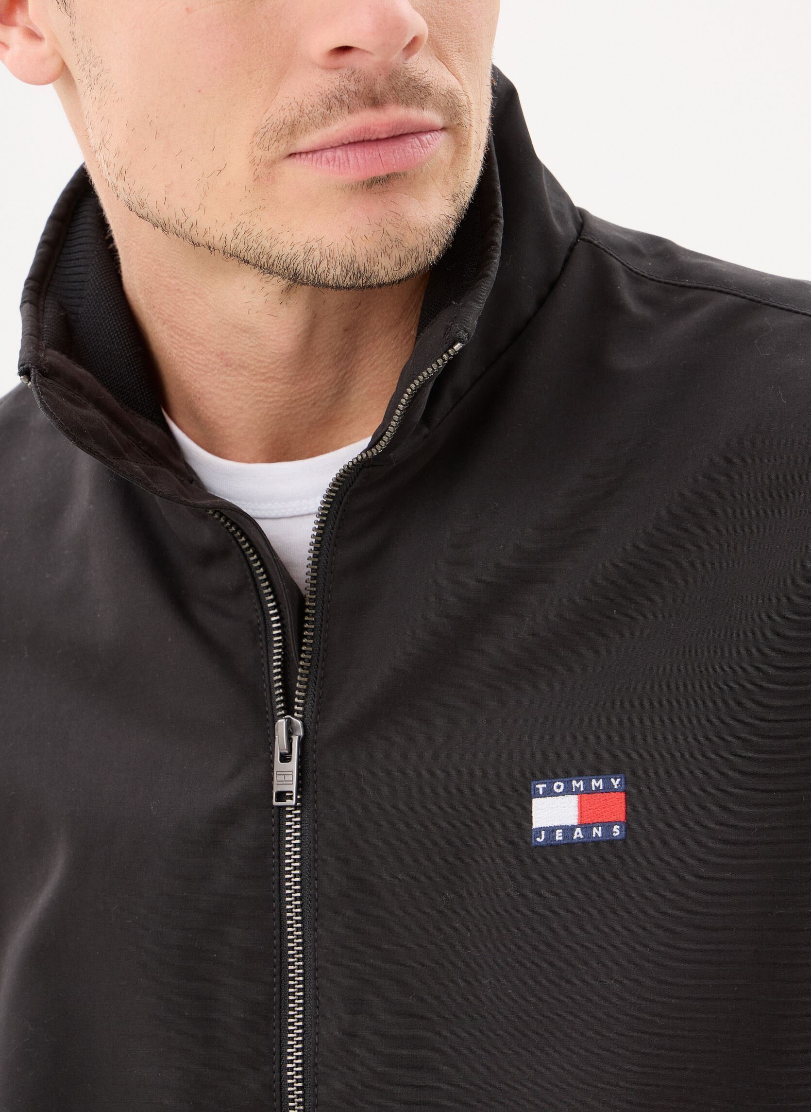 Tommy Jeans Blousons Tjm Essential Jacket DM0DM22720 homme noir ...