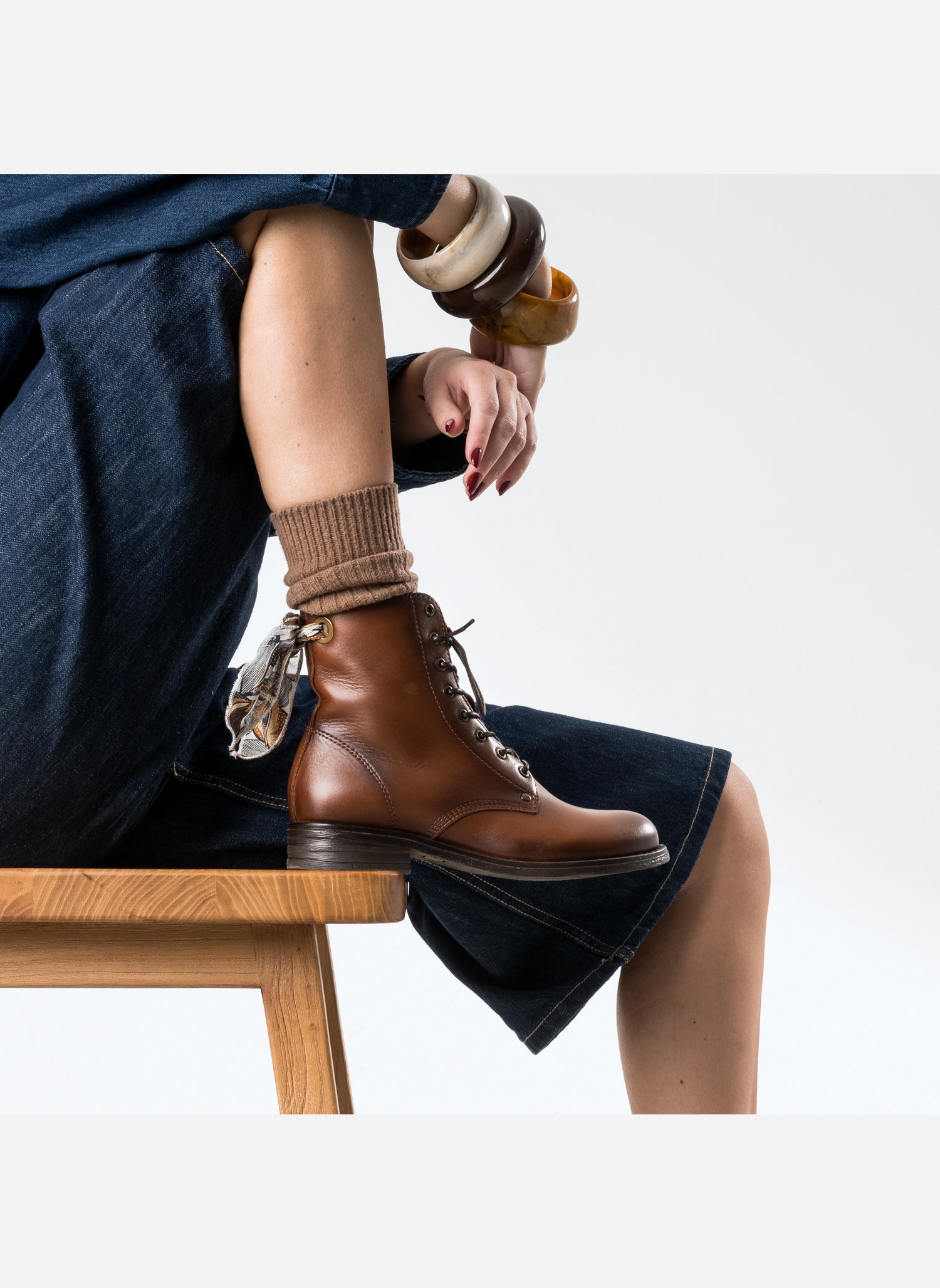 Eram Bottines et boots Bottine camel cuir détail ruban femme marron ...