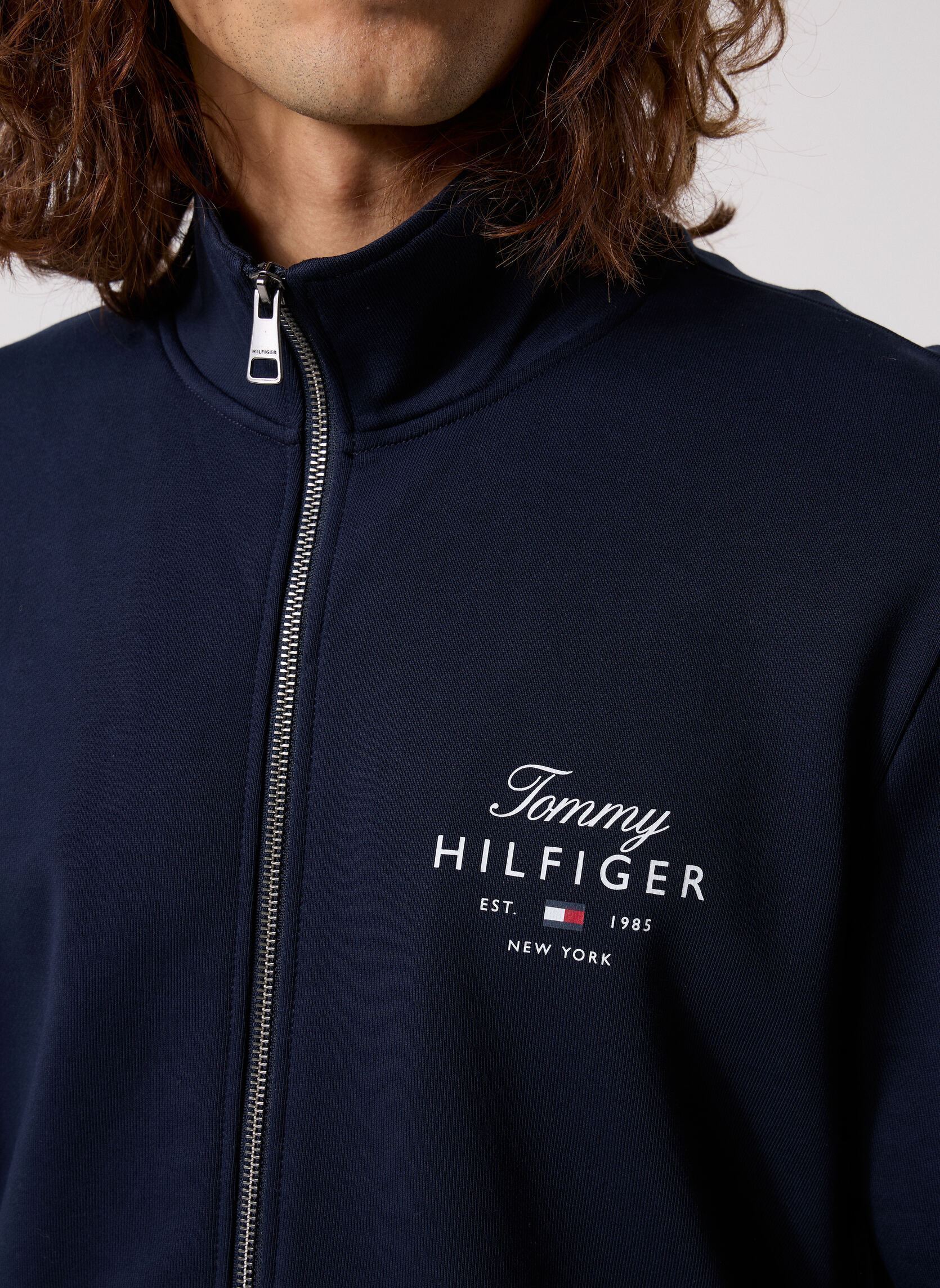 Tommy Hilfiger Sweats zippés Script Stack Fz Stan homme bleu | Sarenza ...