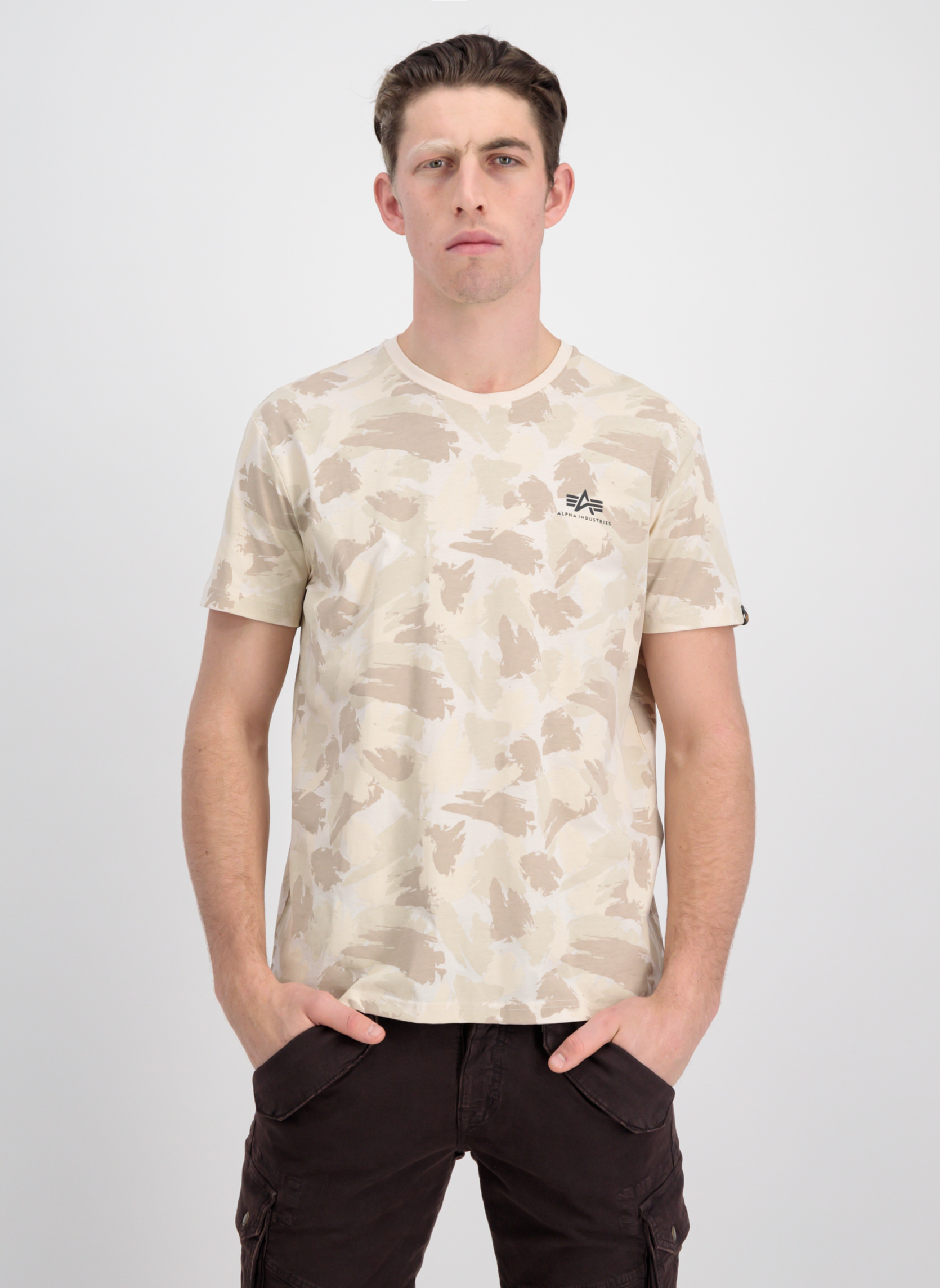 Alpha Industries Tee-shirts manches courtes Basic Small Logo Camo T ...