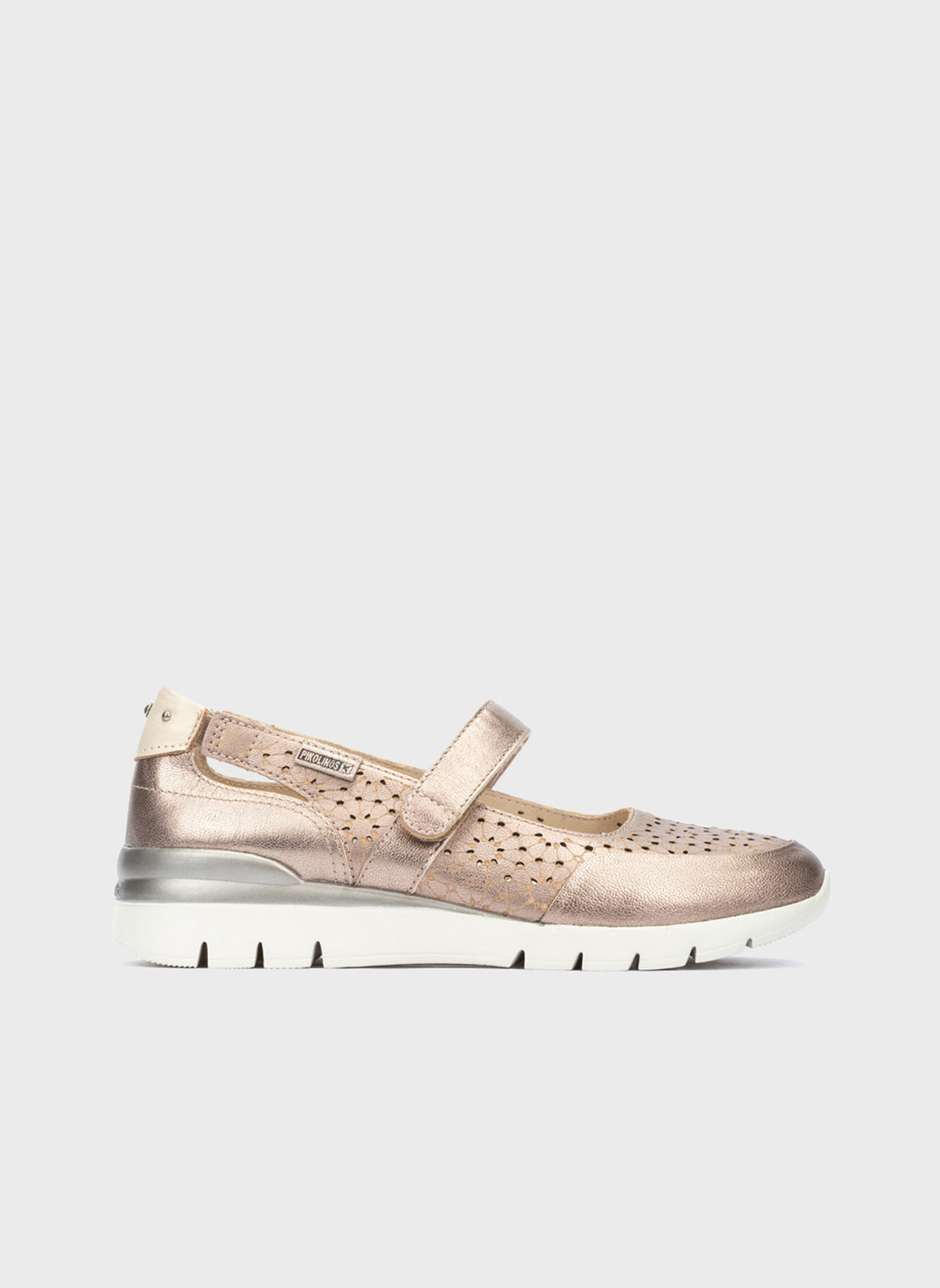 Pikolinos Baskets basses Baskets cuir CANTABRIA femme argent | Sarenza ...