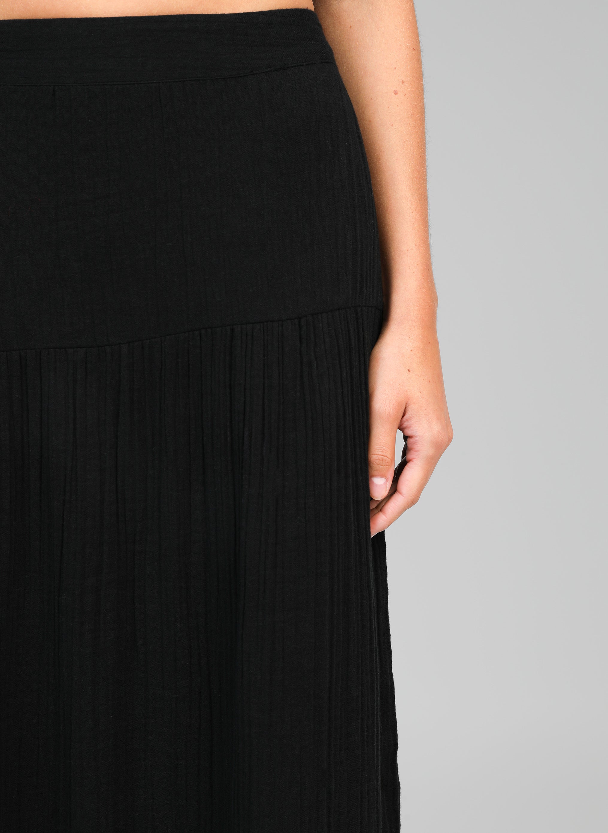 An'ge Jupes mi-longues JUPE MIDI RITHA noir femme noir | Sarenza France