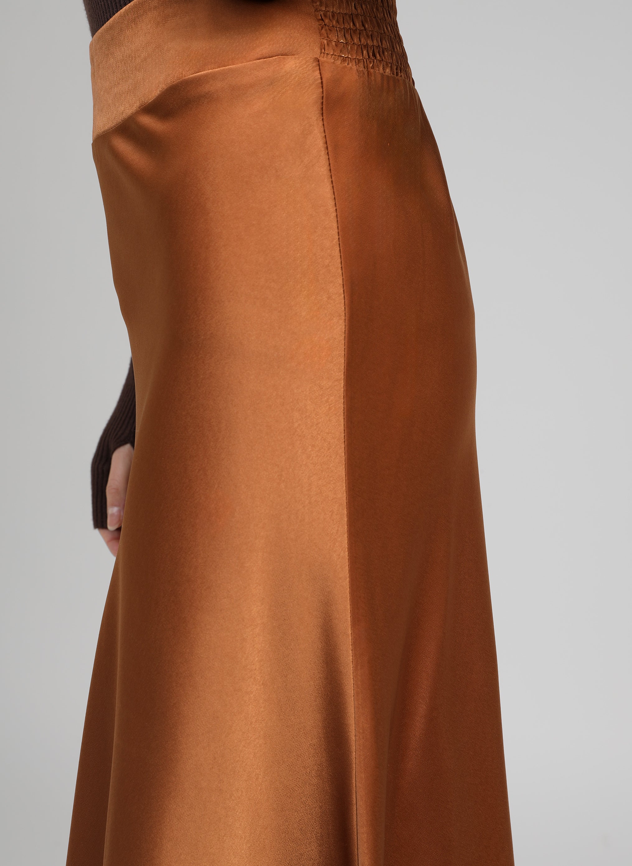 An'ge Jupes mi-longues JUPE LONGUE JAKIA daim femme beige | Sarenza France